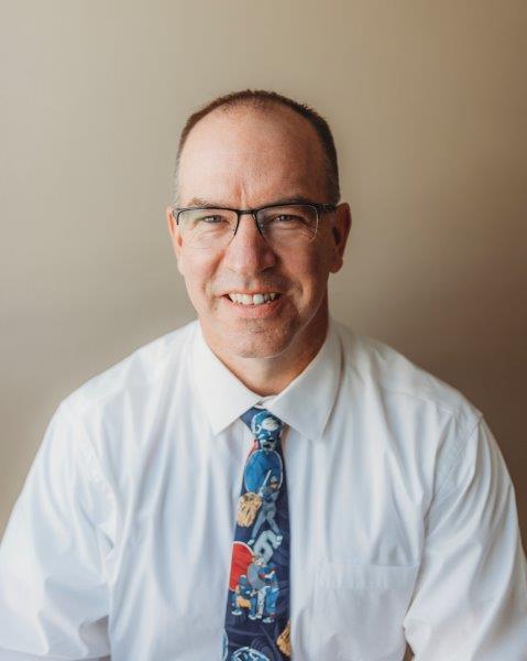 Our Team – REACH YOUR SUMMIT!